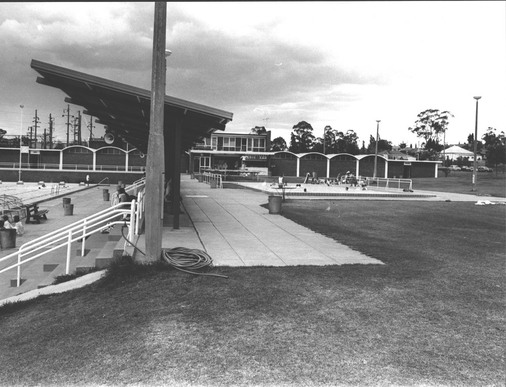 Blacktown War Memorial Swimming Pool, Boyd Street, Blacktown ...